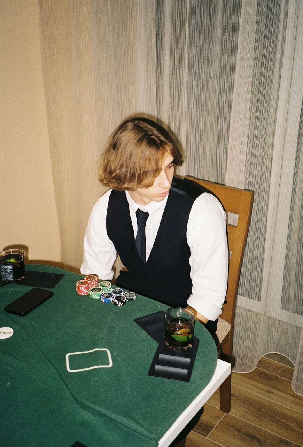 Onyx Hub Events: Inside the High-Stakes Poker Series - Football Toast